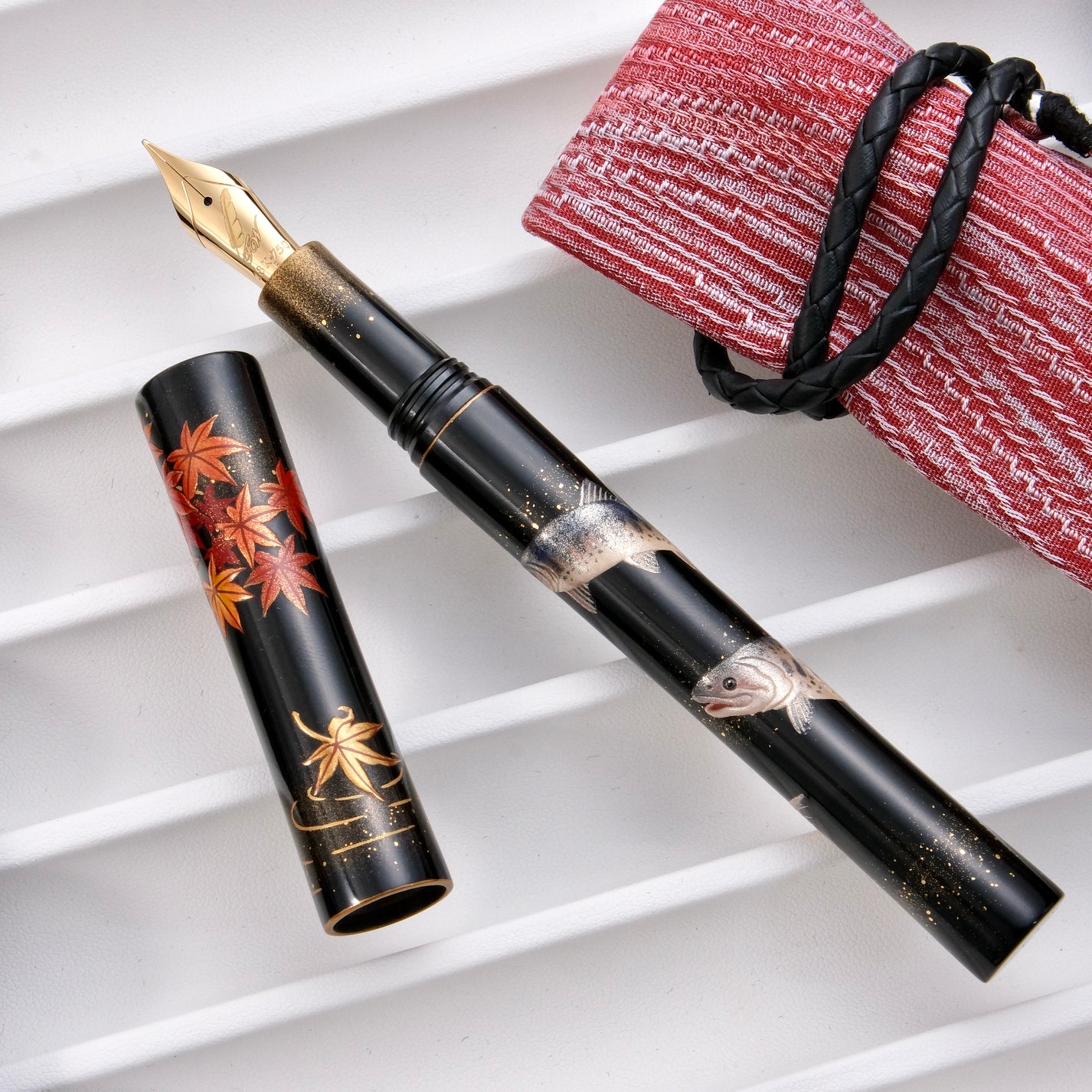 Fine Writing Int. Maki-e Fountain Pen － Formosan Salmon (Limited Editi ...